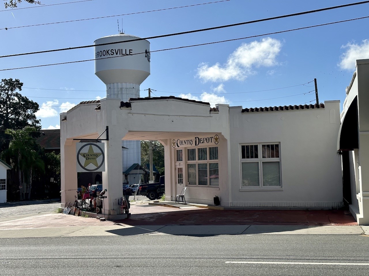 Locations Hub - Historic Downtown Brooksville