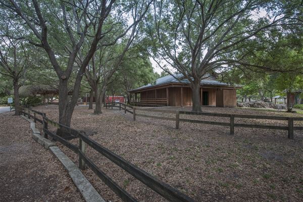 Locations Hub - Bill Graham Farm Village